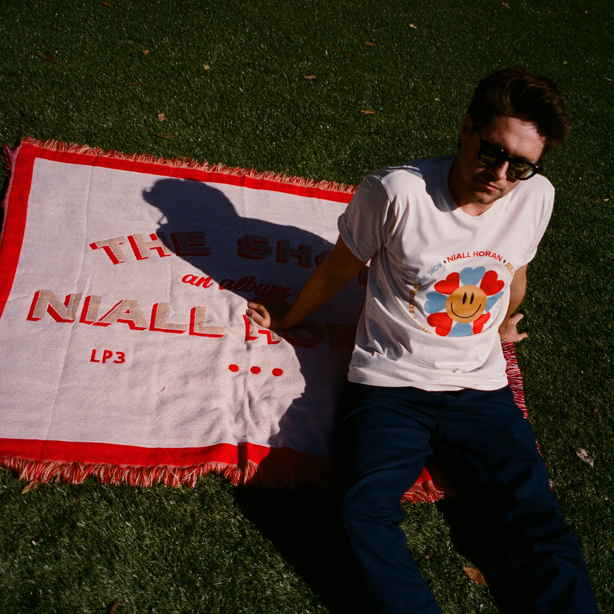 The Show - Album Blanket + CD Box Set - Niall Horan Official Store